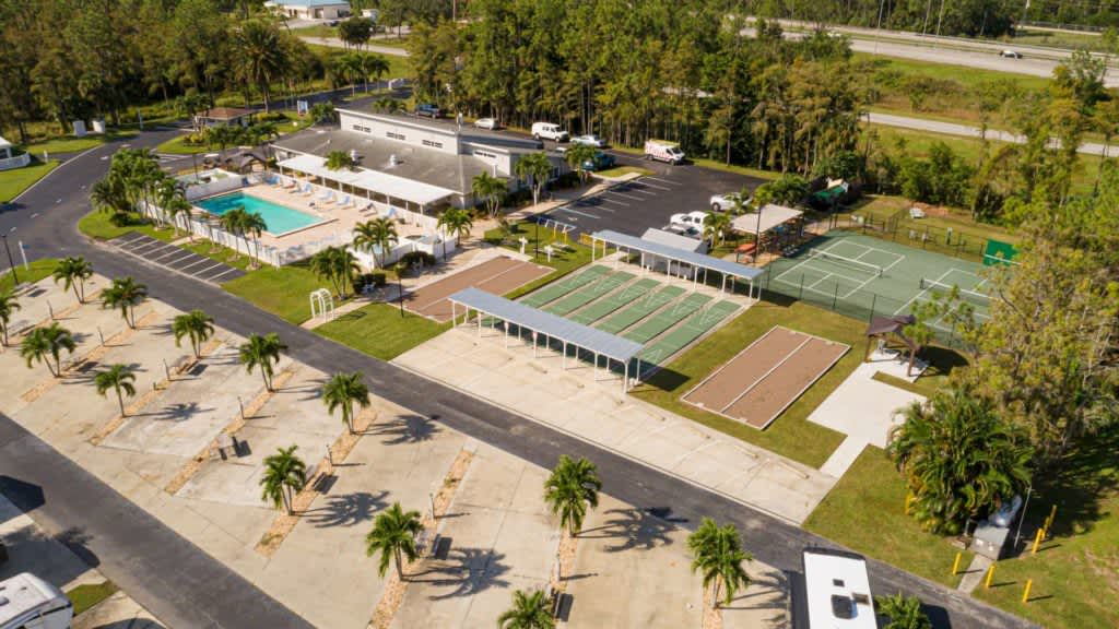 Club Naples RV Resort - Hipcamp in Naples, Florida
