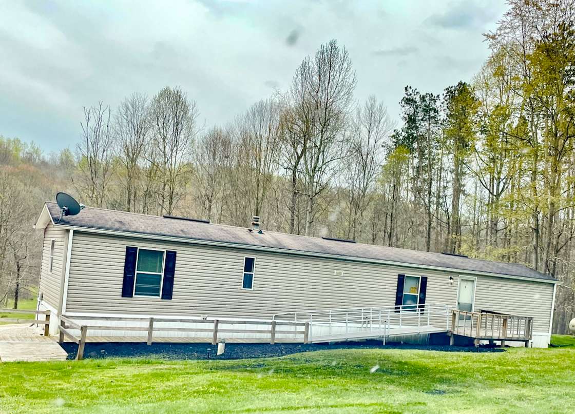 Rocky Road Retreats - Hipcamp in Bowerston, Ohio