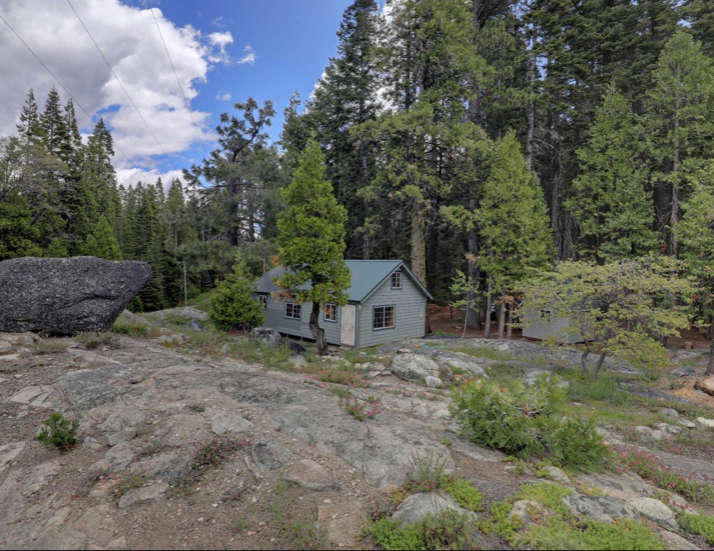Pequena Huts - Hipcamp in Soda Springs, California