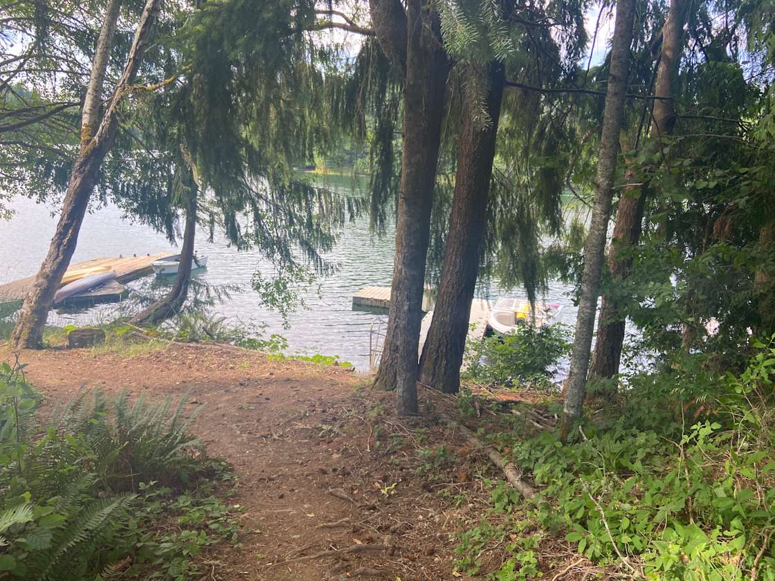 Lakefront getaway - Hipcamp in Mossyrock, Washington