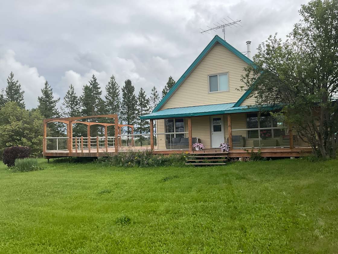Labyrinth Lake Lodge - Hipcamp in Wetaskiwin, Alberta