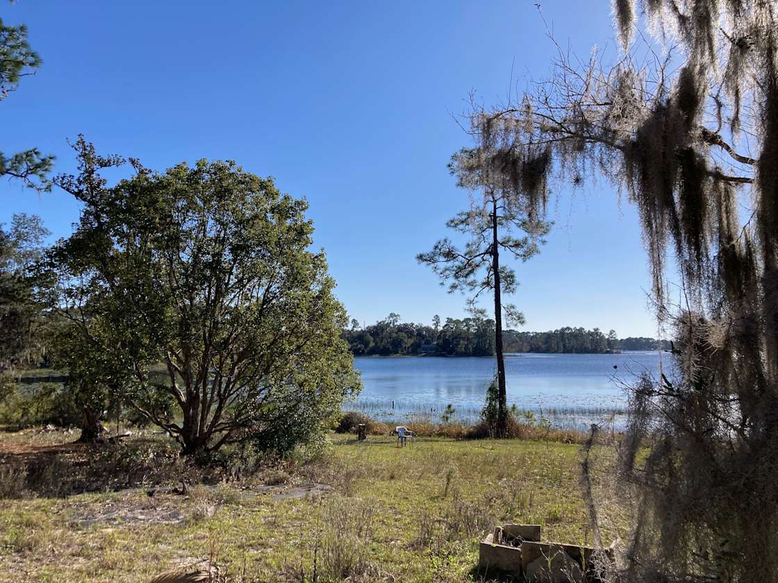 Robbins Lodge - Hipcamp in Pomona Park, Florida