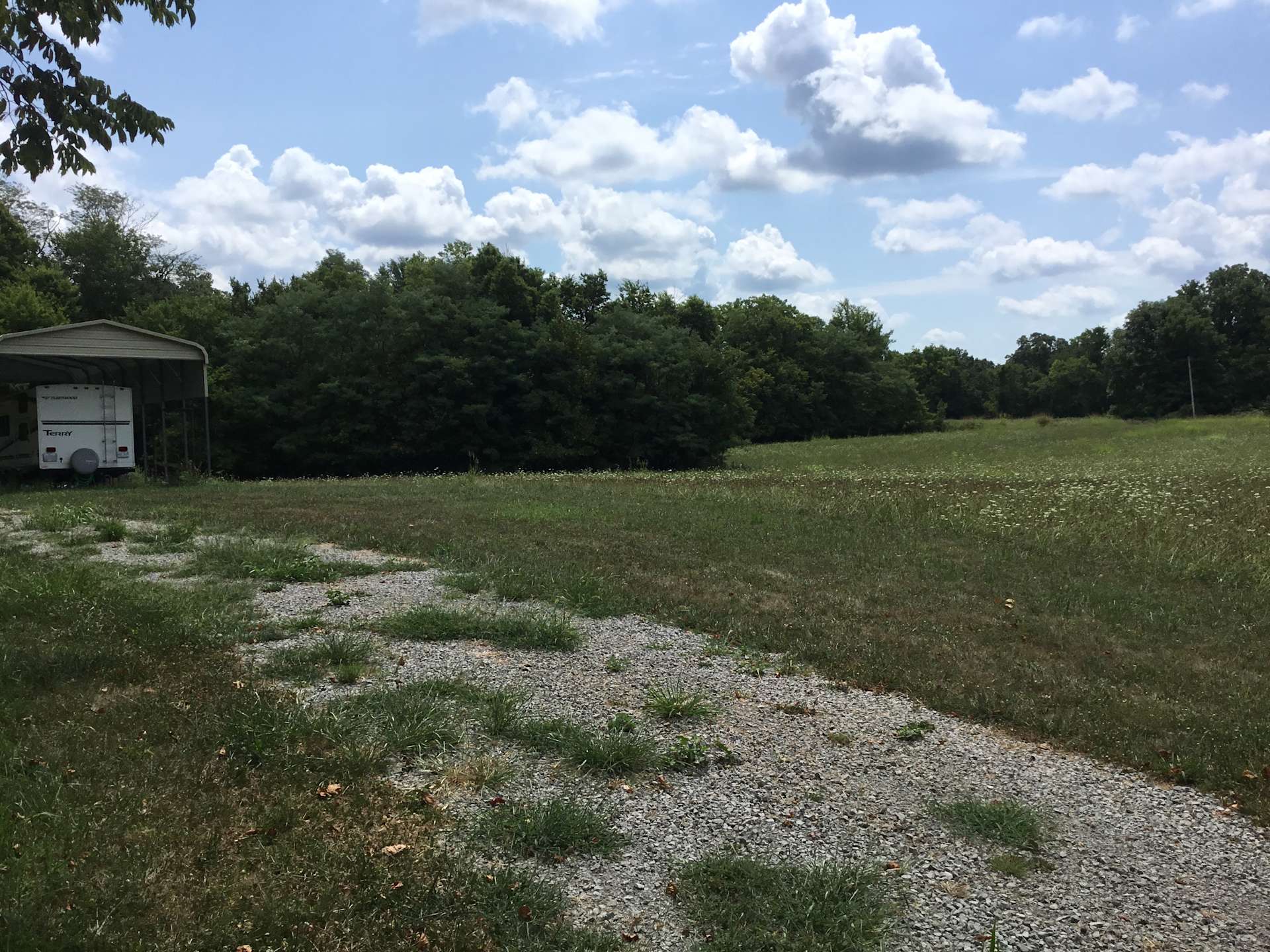 Pond Ridge Adventure - Hipcamp in Murphysboro , Illinois