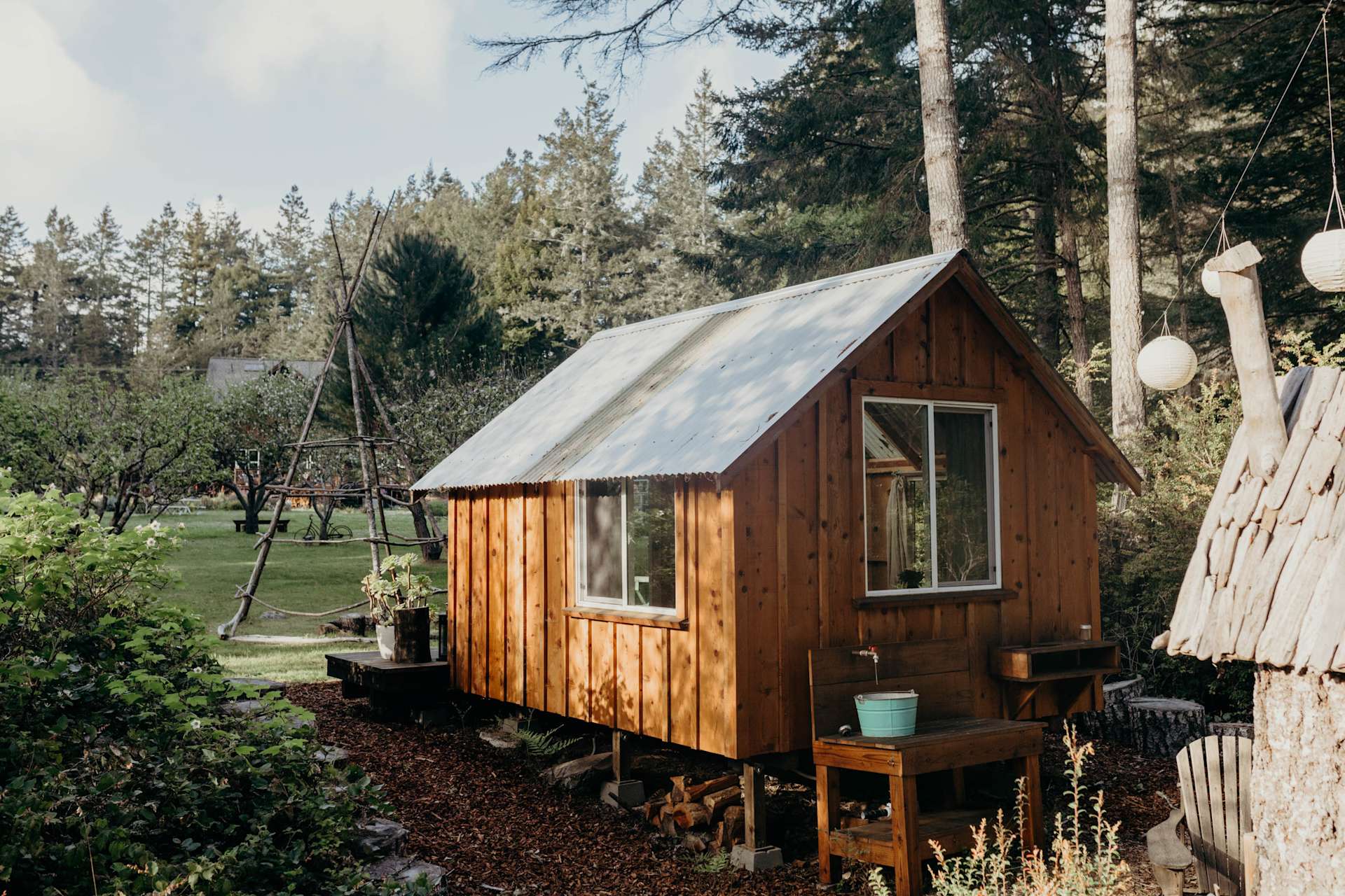 The Cedar Shack - Hipcamp in Albion, California