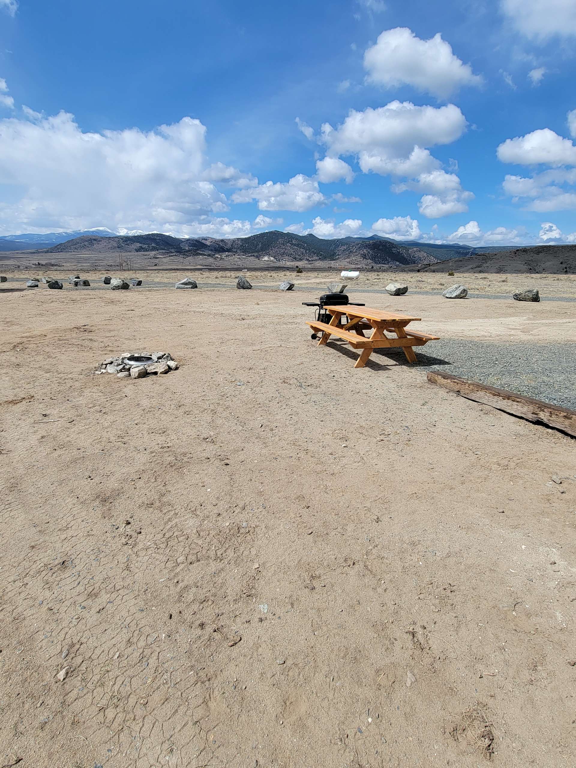 Pipestone Ringingrocks Rv & Cabins - Hipcamp in , Montana