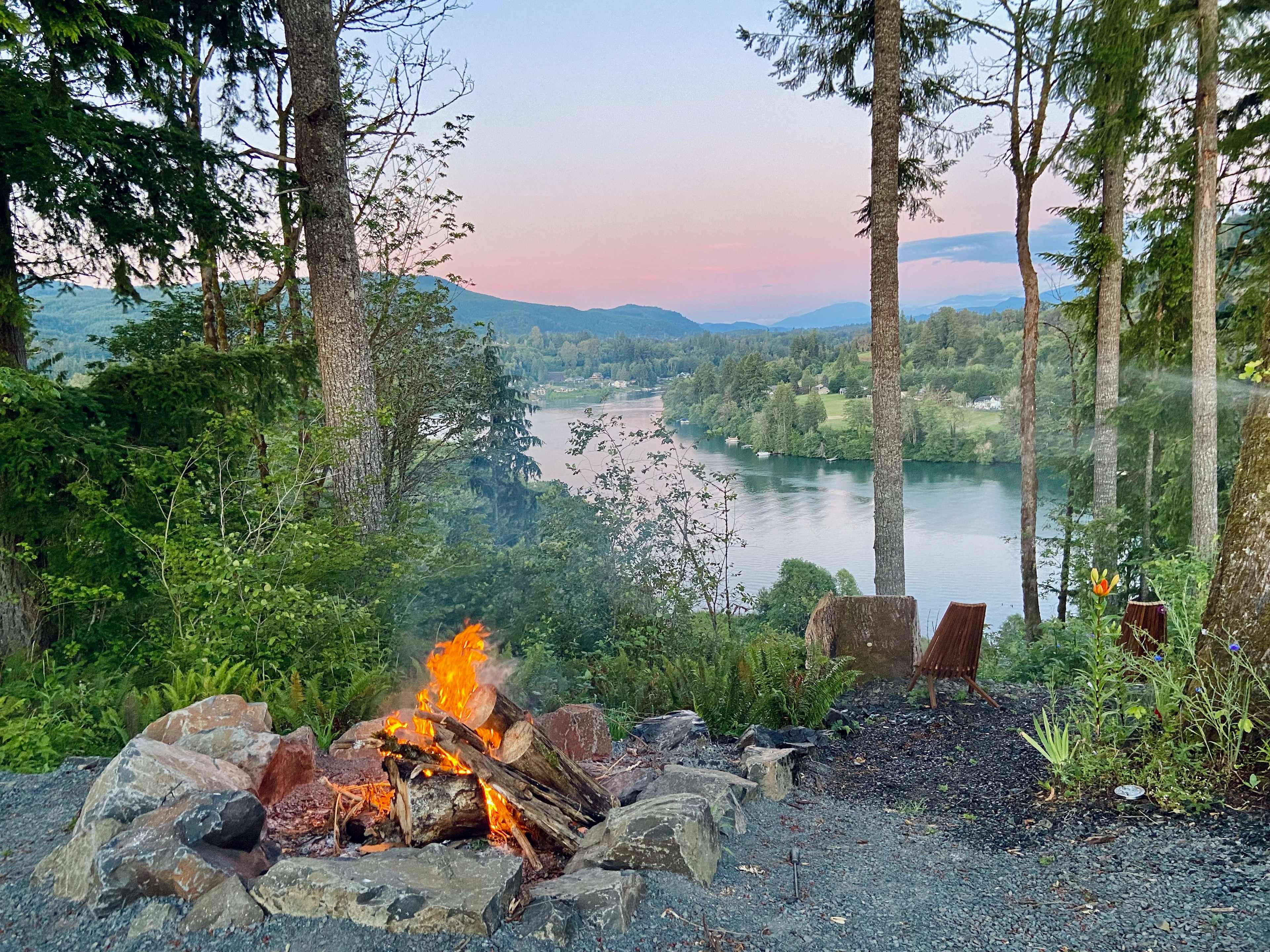 The Lookout at Mayfield Lake - Hipcamp in Silver Creek, Washington