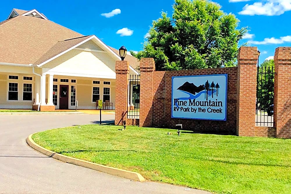 Pine Mountain RV Park - Hipcamp in Pigeon Forge, Tennessee