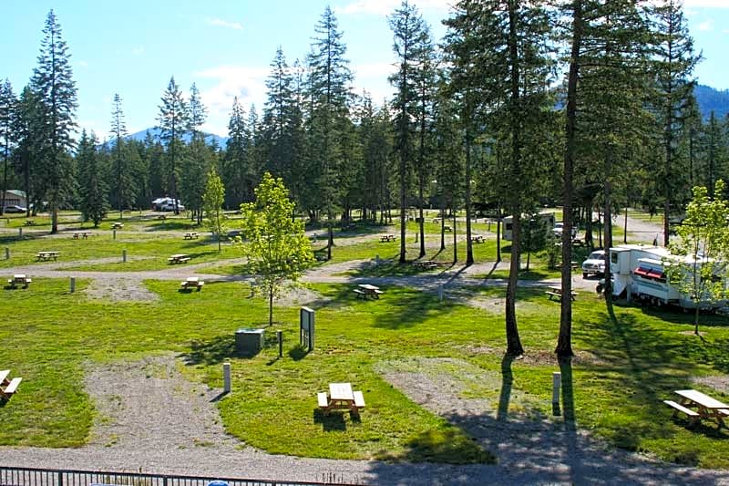 Ravenwood RV Resort - Hipcamp in Athol, Idaho