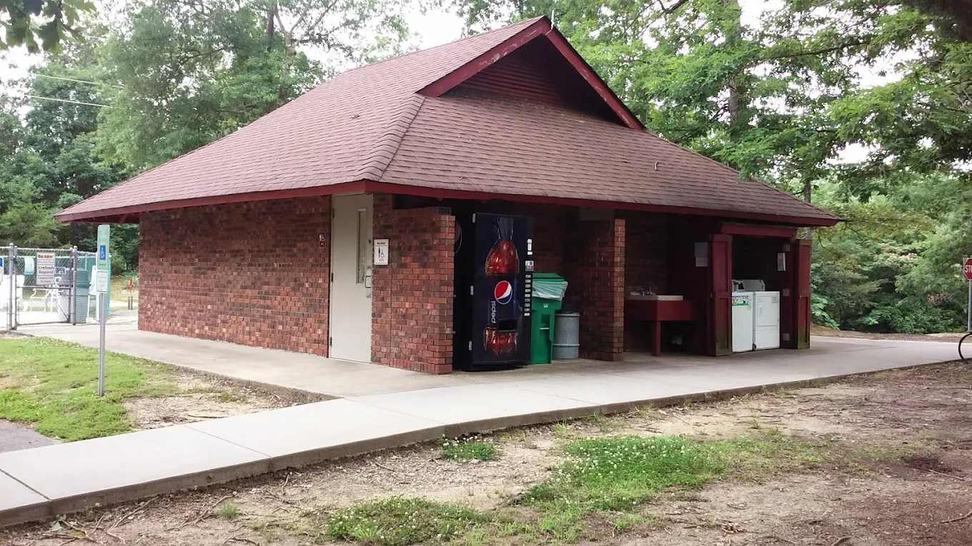 Oak Hollow Campground - Hipcamp in High Point, North Carolina