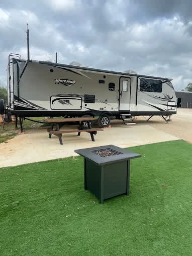Rustic Waters RV Resort - Hipcamp in Seguin, Texas