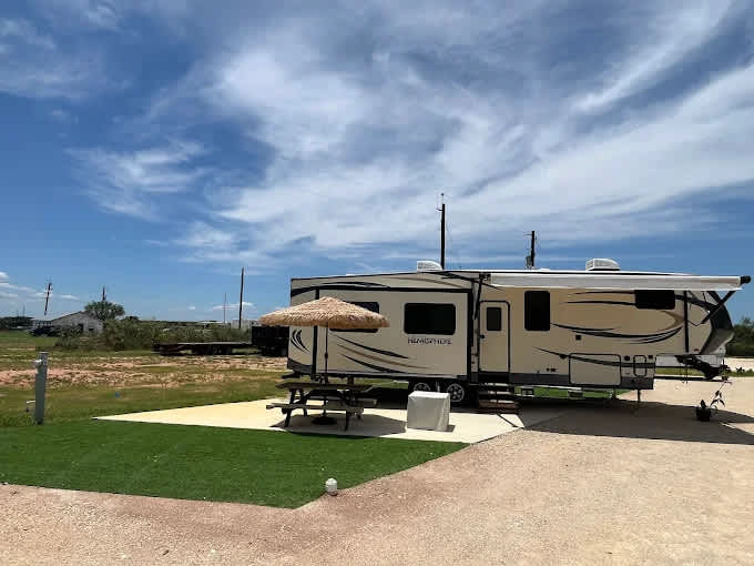 Rustic Waters RV Resort - Hipcamp in Seguin, Texas