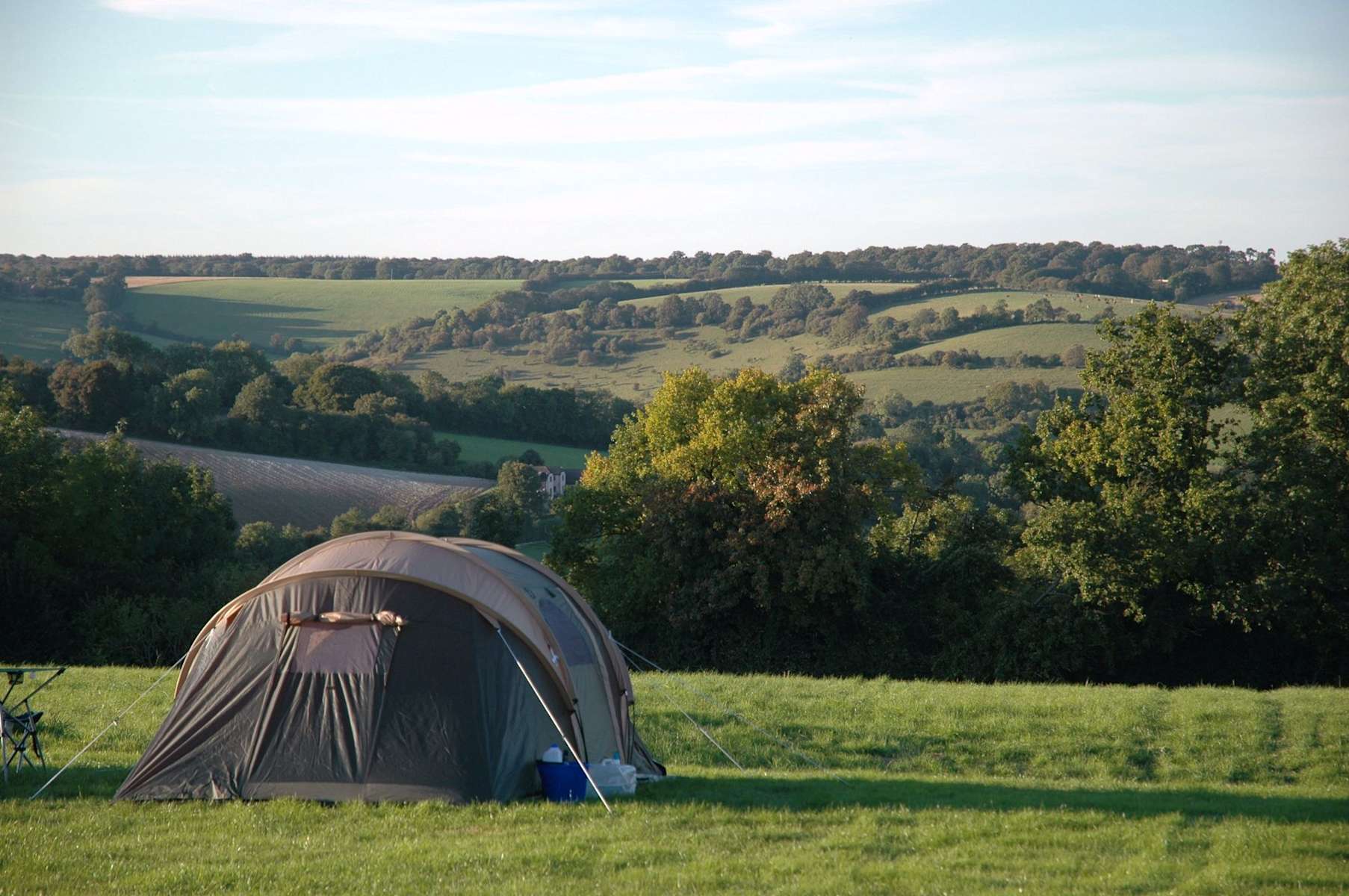 Home Farm Radnage Caravan & Camping Park - Hipcamp in Buckinghamshire ...