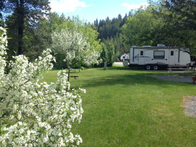 Blue Lake RV Resort - Hipcamp in Naples, Idaho