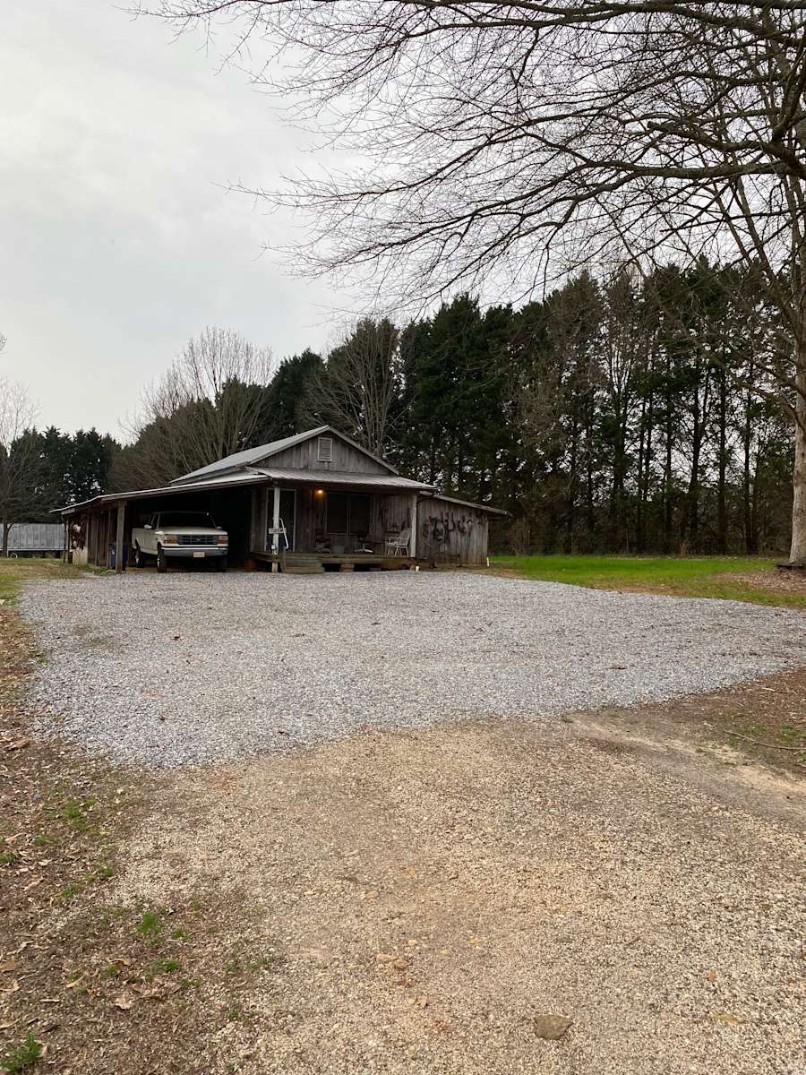 Bishop Farmhouse - Hipcamp in Bishop, Georgia