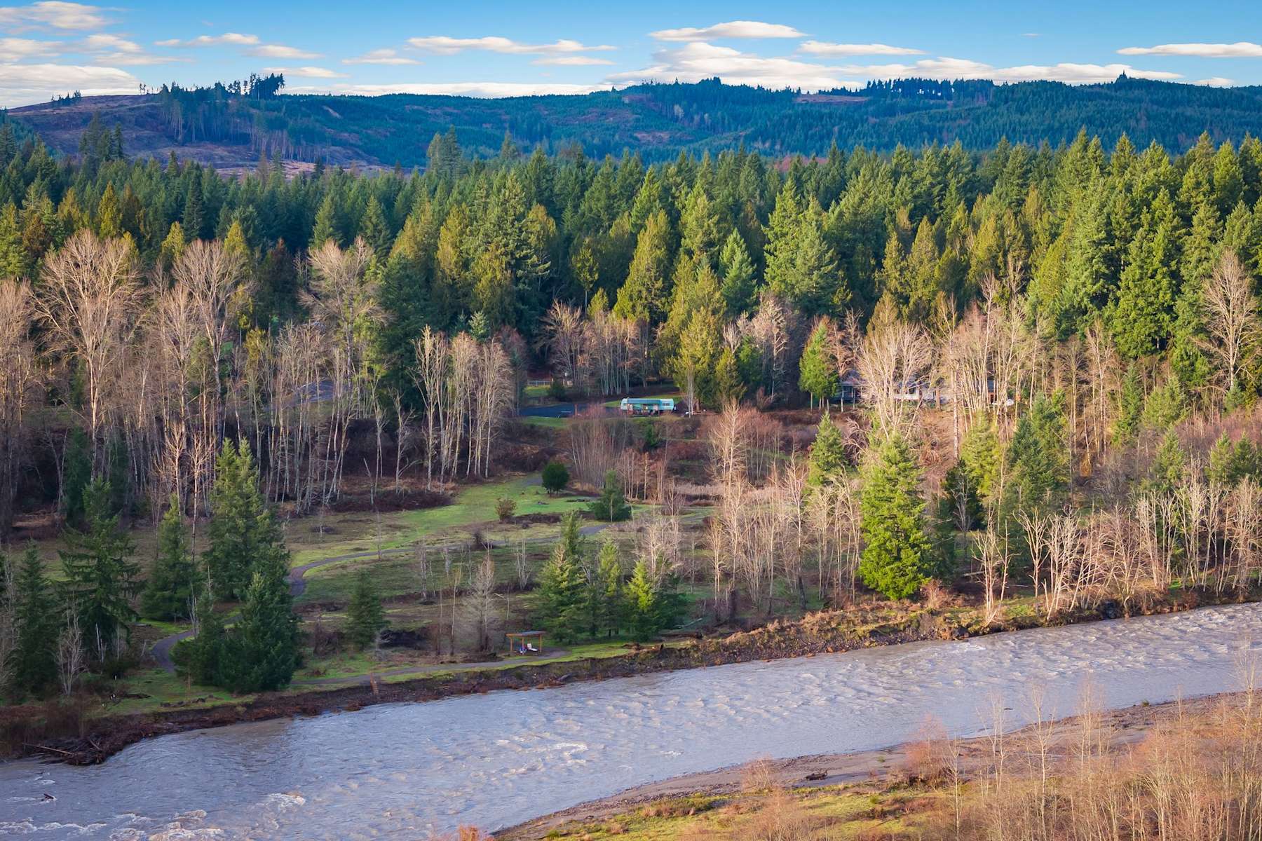 Otter Pond Riverfront Getaway - Hipcamp in Castle Rock, Washington
