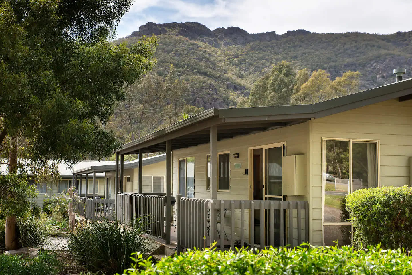 Awonga Cabins - Hipcamp in Halls Gap, Victoria