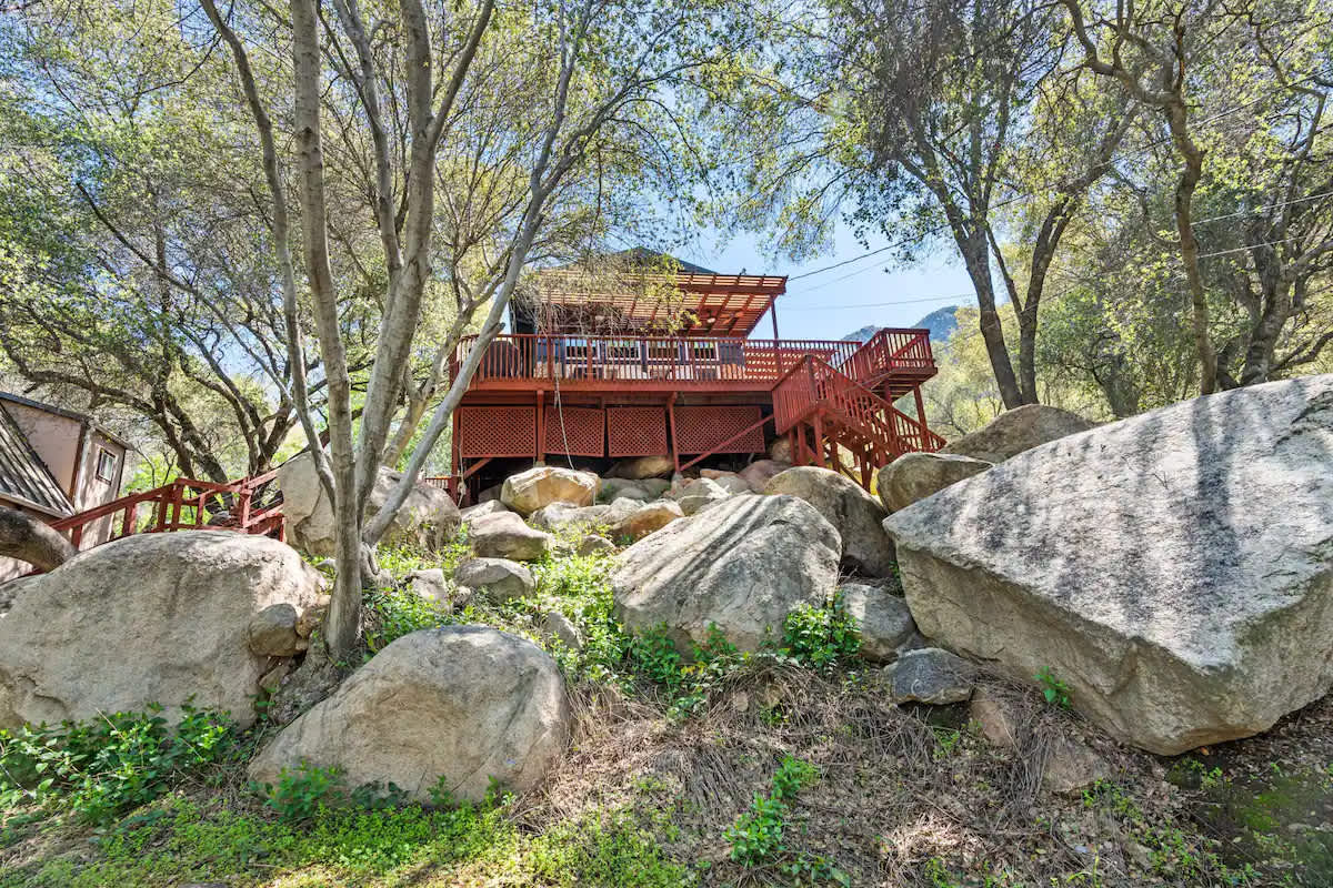 Tiny House / Harry Potter Treehouse - Hipcamp in Three Rivers, California