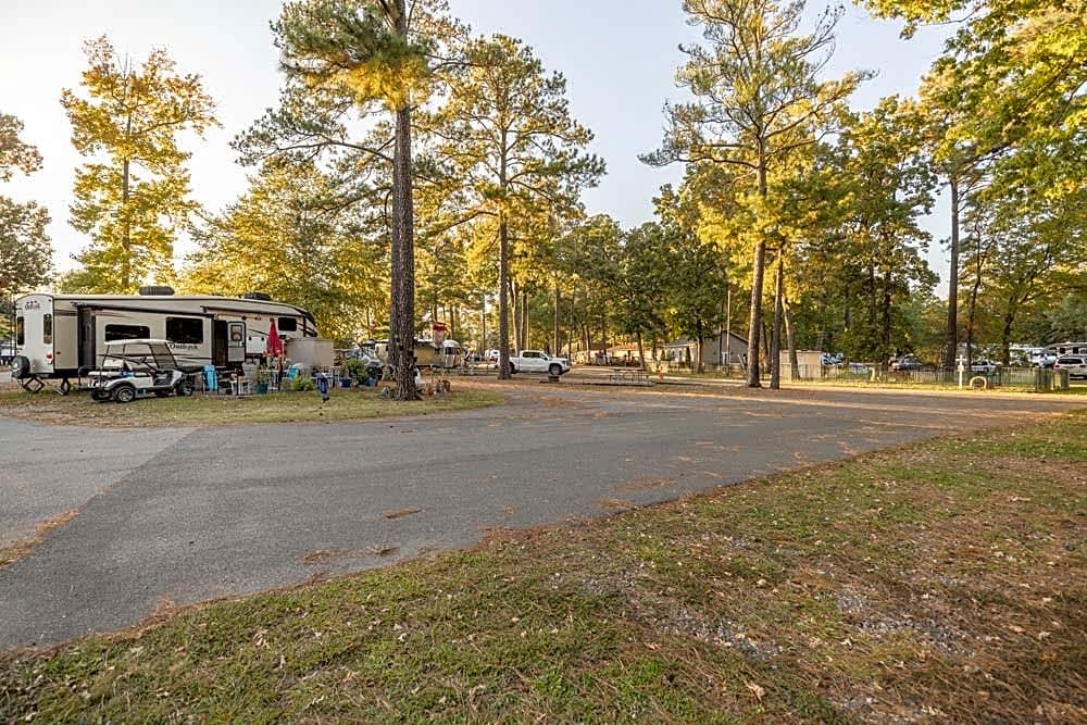 Americamps RV Resort - Hipcamp in Ashland, Virginia