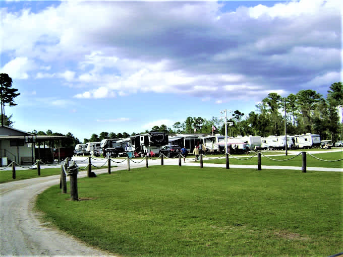 River's Edge Family Campground - Hipcamp in Bayboro, North Carolina