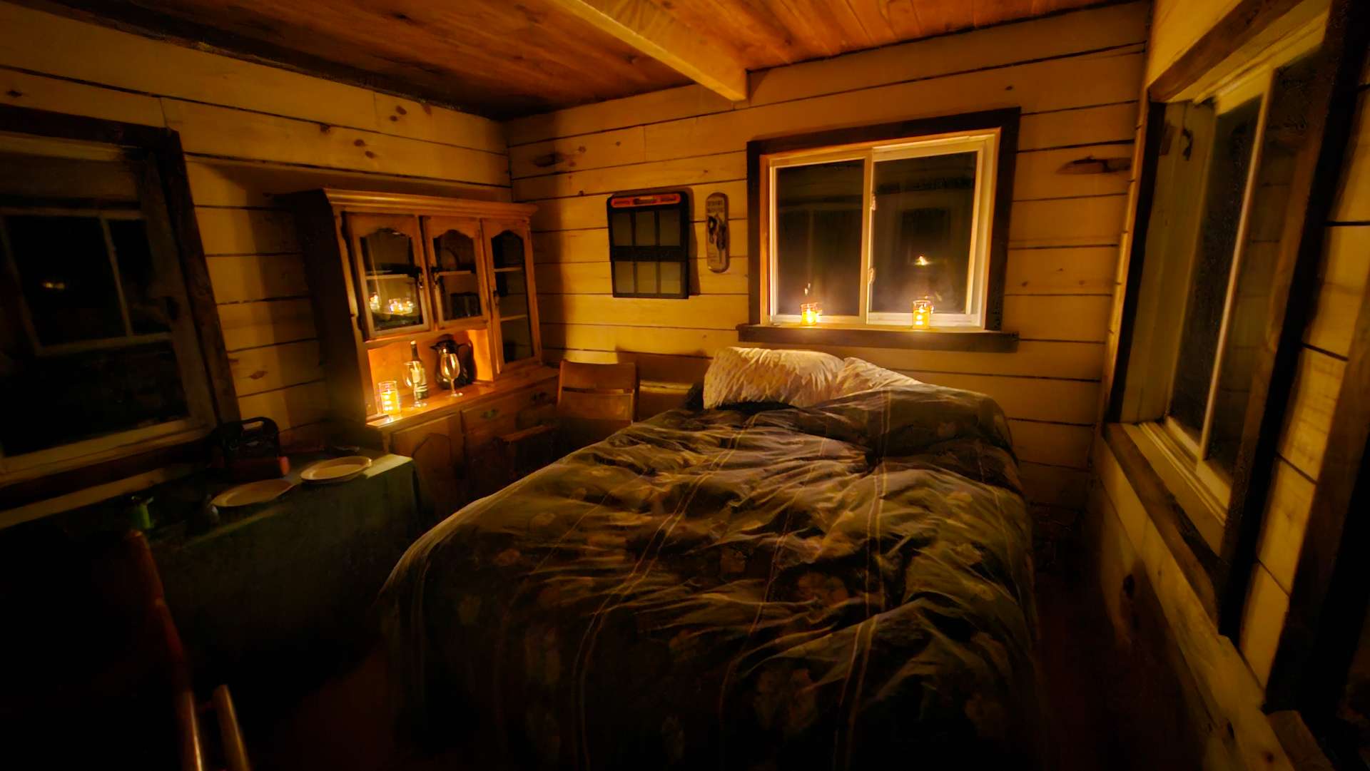 The Cliffside Cabin - Hipcamp in Denholm, Quebec