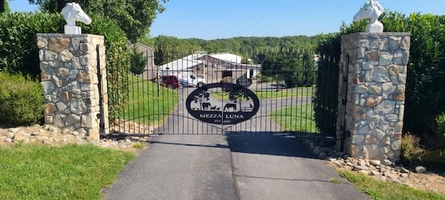 THE STABLES AT MEZZA LUNA CONDO - Hipcamp in Damascus, Maryland