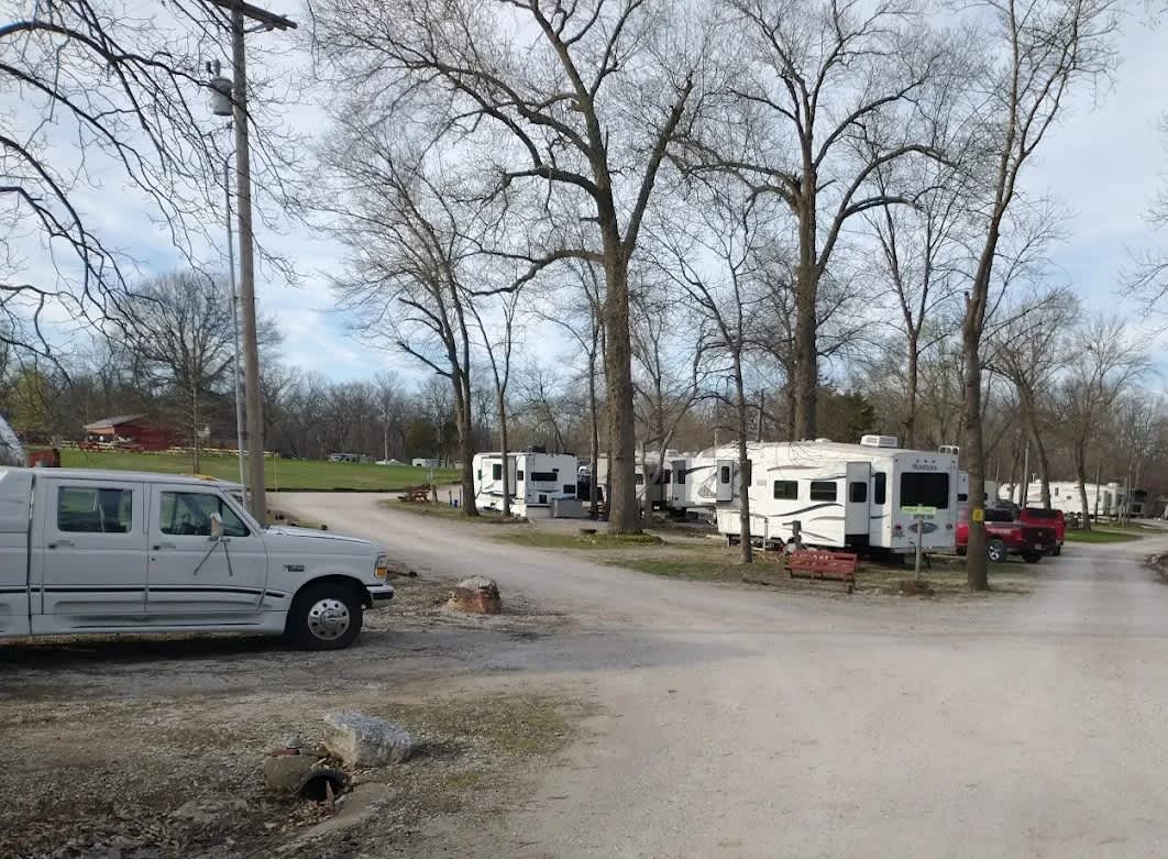 Hickory Ridge Campground LLC - Hipcamp in Montgomery City, Missouri
