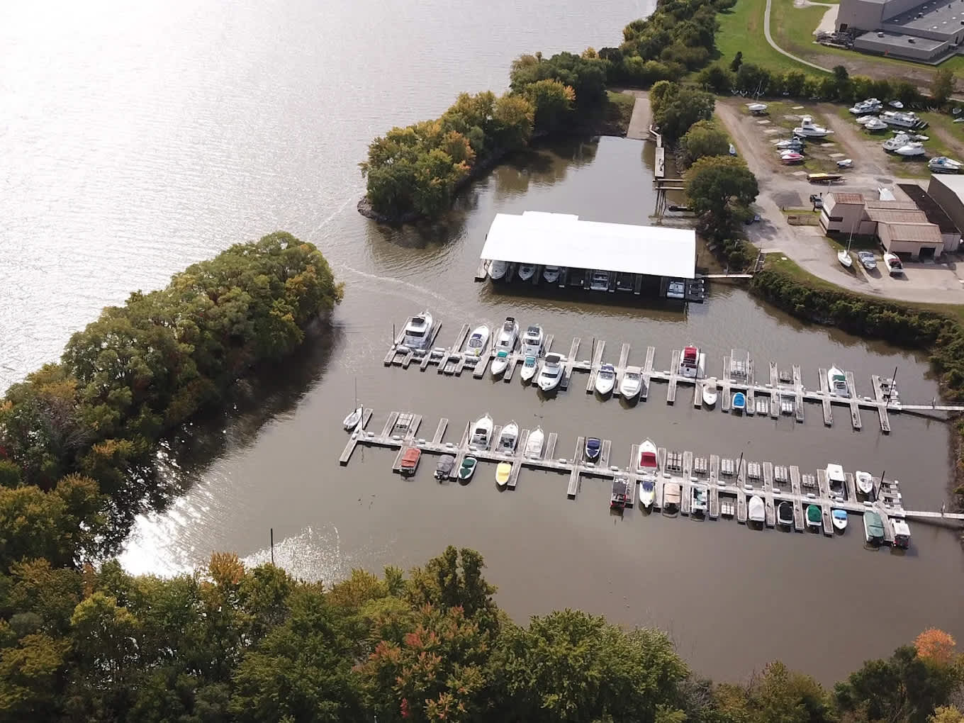 Wharf Harbor Marina & Campground - Hipcamp in Peoria, Illinois