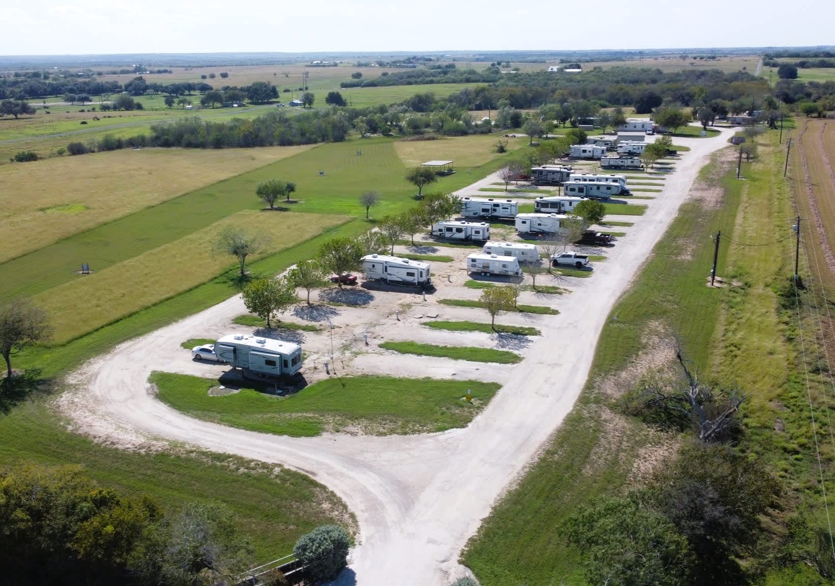 Three Oaks RV Resort - Hipcamp in Schulenburg, Texas