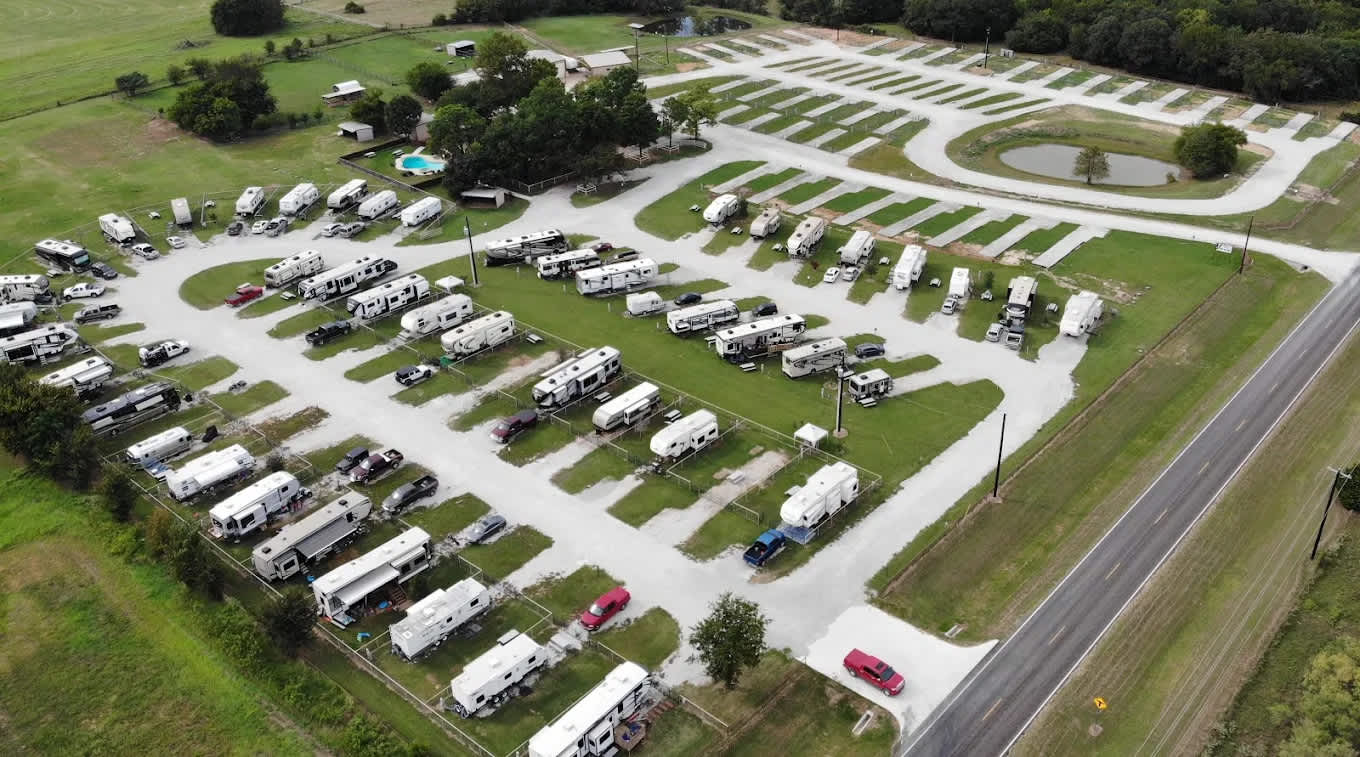 Waggin Tail Ranch RV Park - Hipcamp in Pilot Point, Texas
