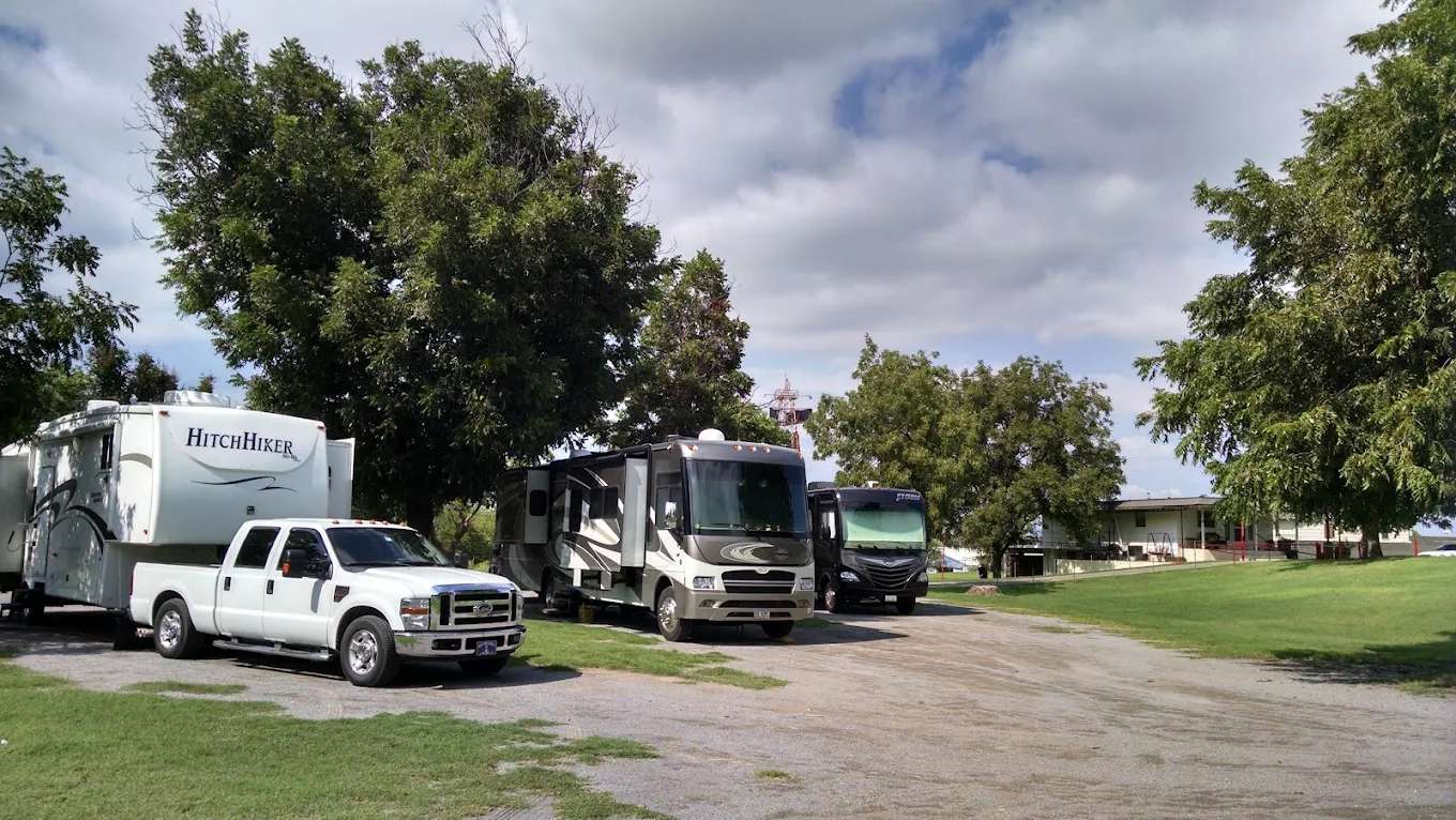 Hargus RV Park - Hipcamp in Clinton, Oklahoma