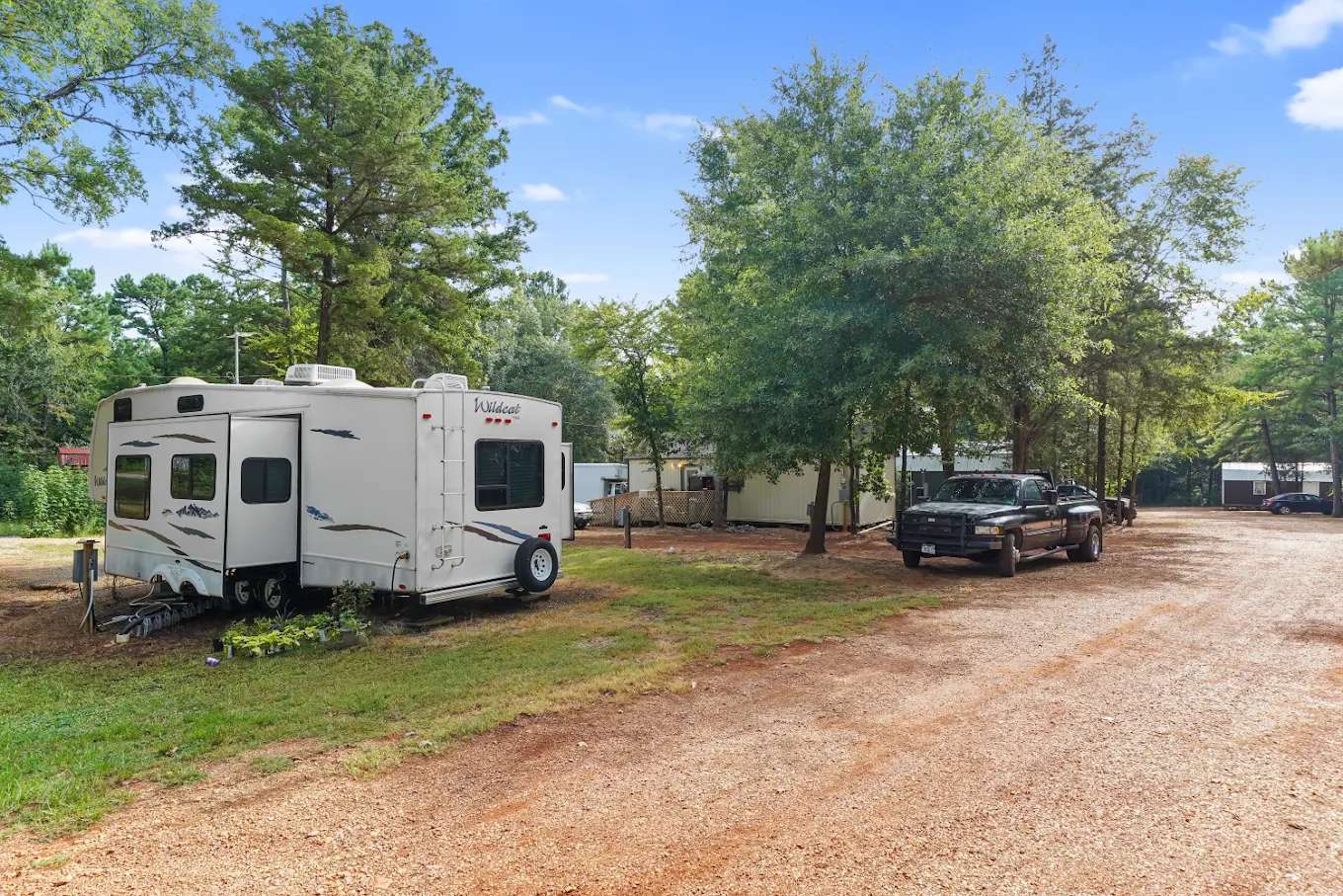 Shady Pines RV Park and Campground - Hipcamp in Jacksonville, Texas