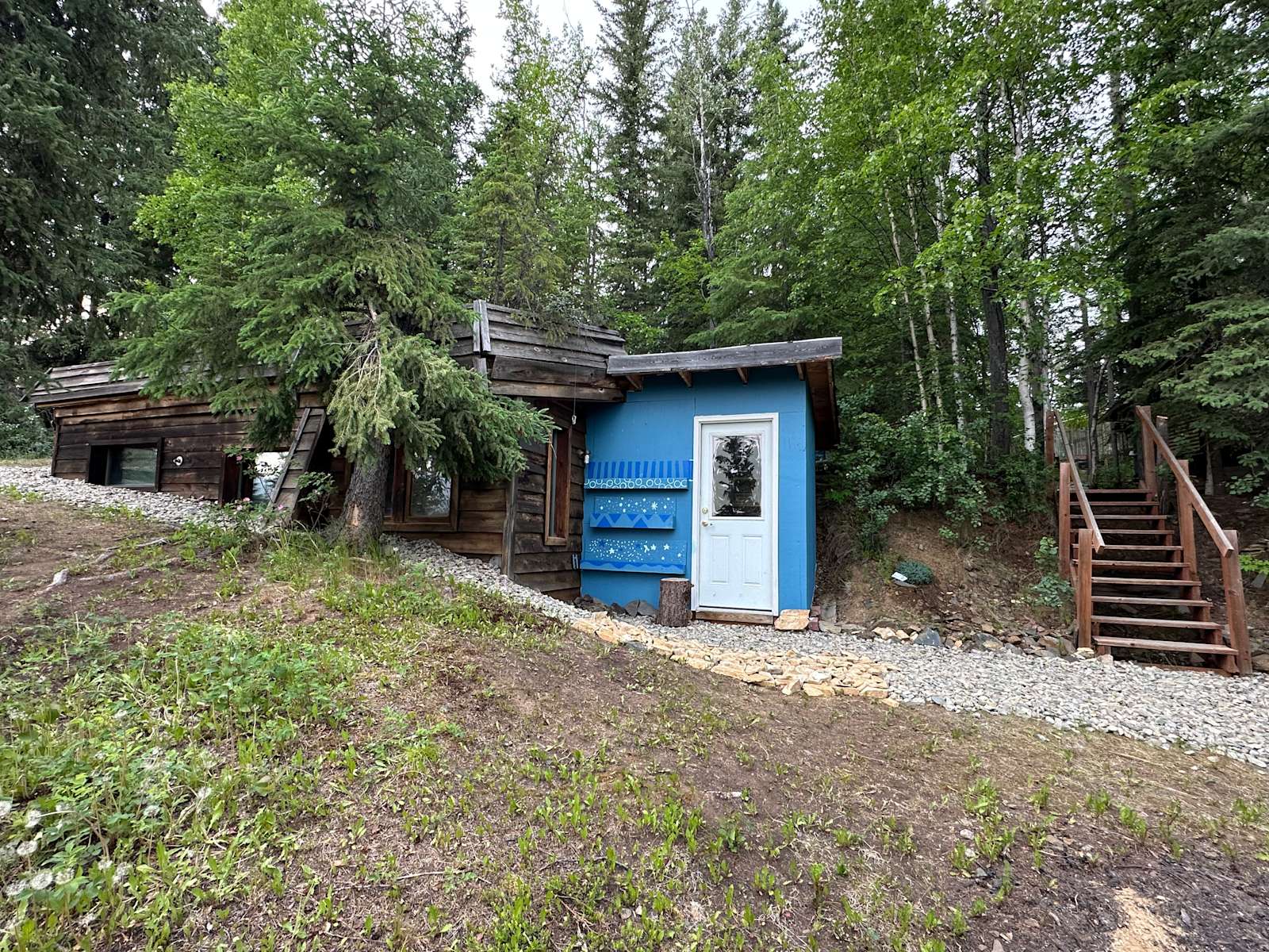 Beaulieu Cabin - Hipcamp in Goldstream, Alaska