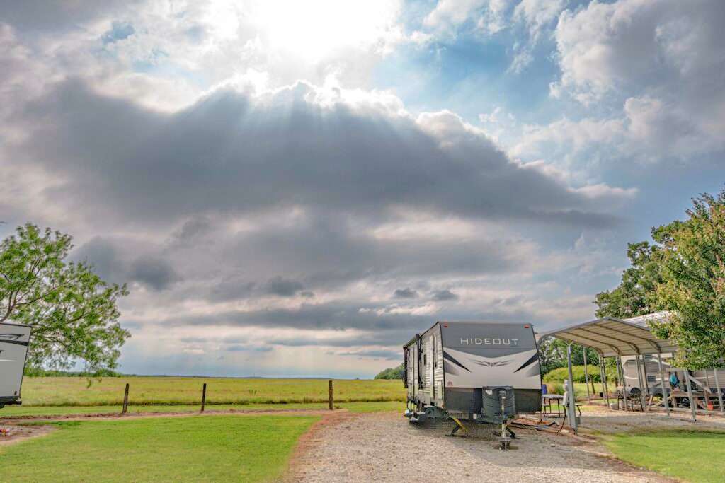 Shark Tooth RV Ranch - Hipcamp in Pilot Point, Texas