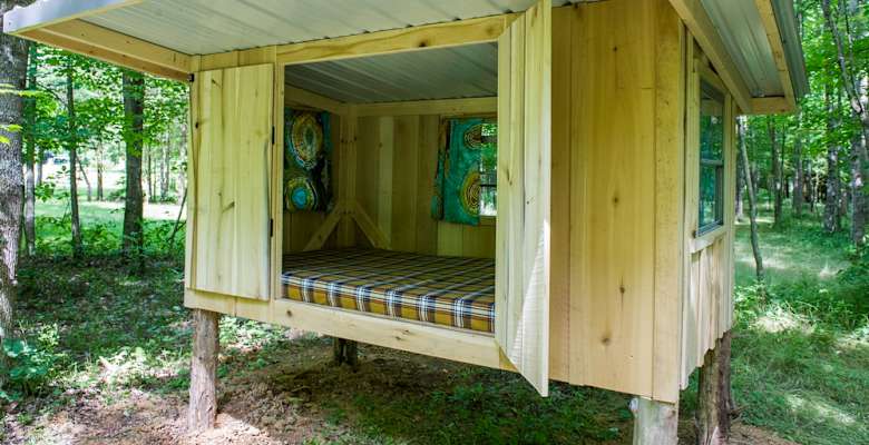 Discover the best river, stream, or creek glamping near Milltown, Indiana