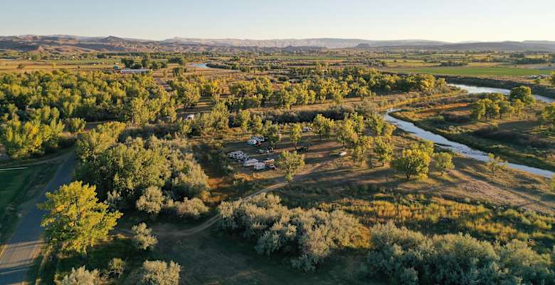 Discover the best campgrounds near Worland, Wyoming with showers