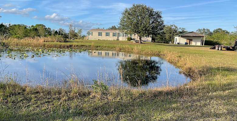 Discover the best lakeside campgrounds near Manasota Key, Florida