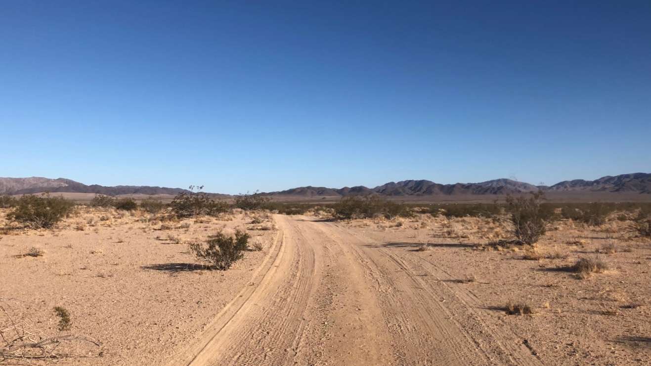 DESERT SOLITUDE ~20 min to JTNP - Hipcamp in Twentynine Palms, California