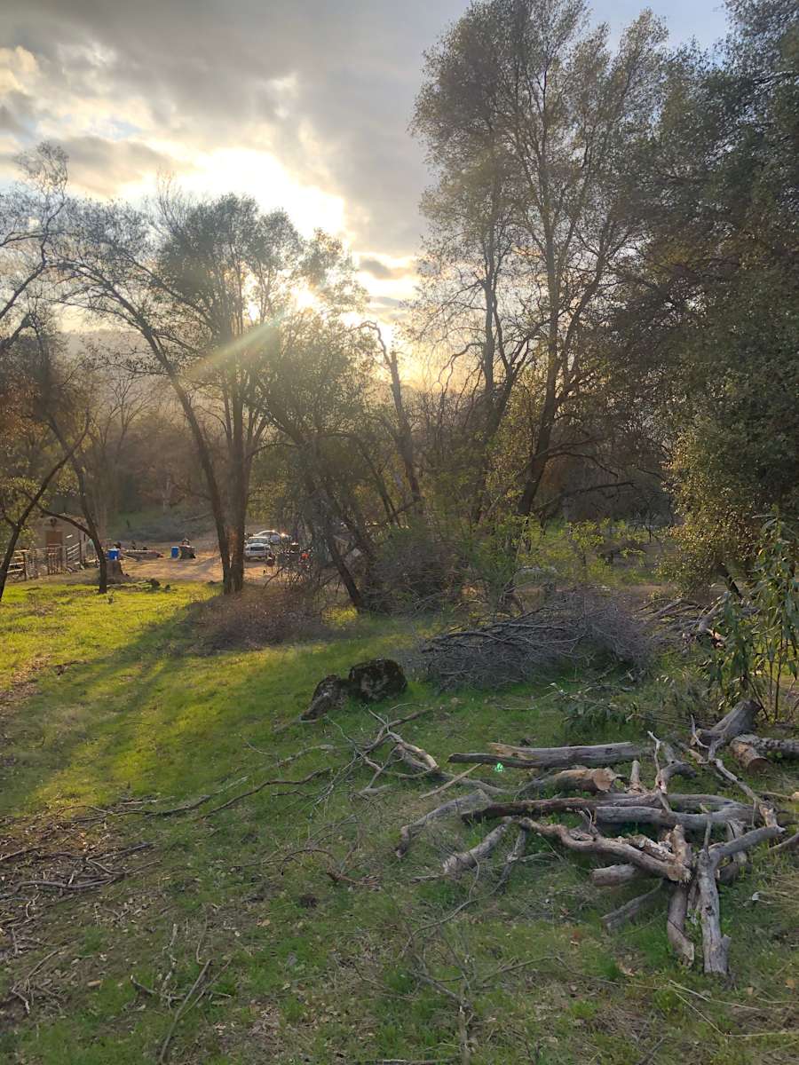 BROOKS RANCH CAMP BR - Hipcamp in Oakhurst, California