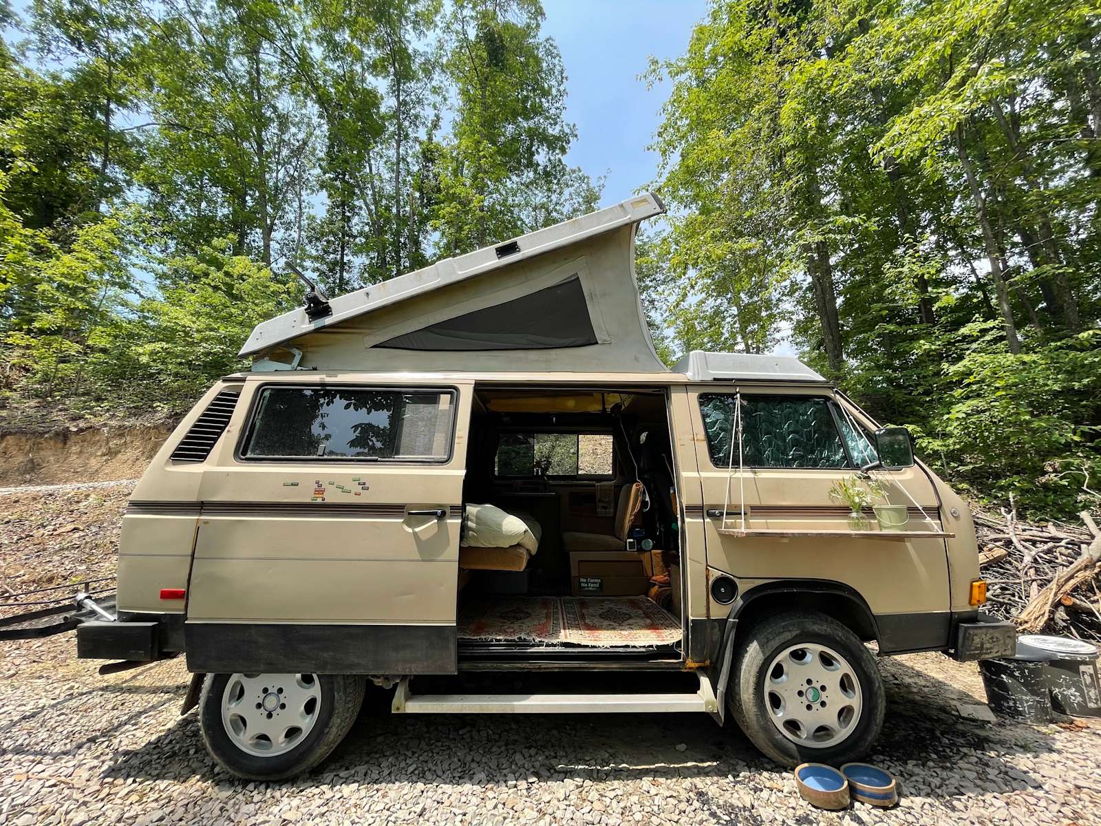 Volkswagen Vanagon Pop Top - Hipcamp in West Liberty, Kentucky