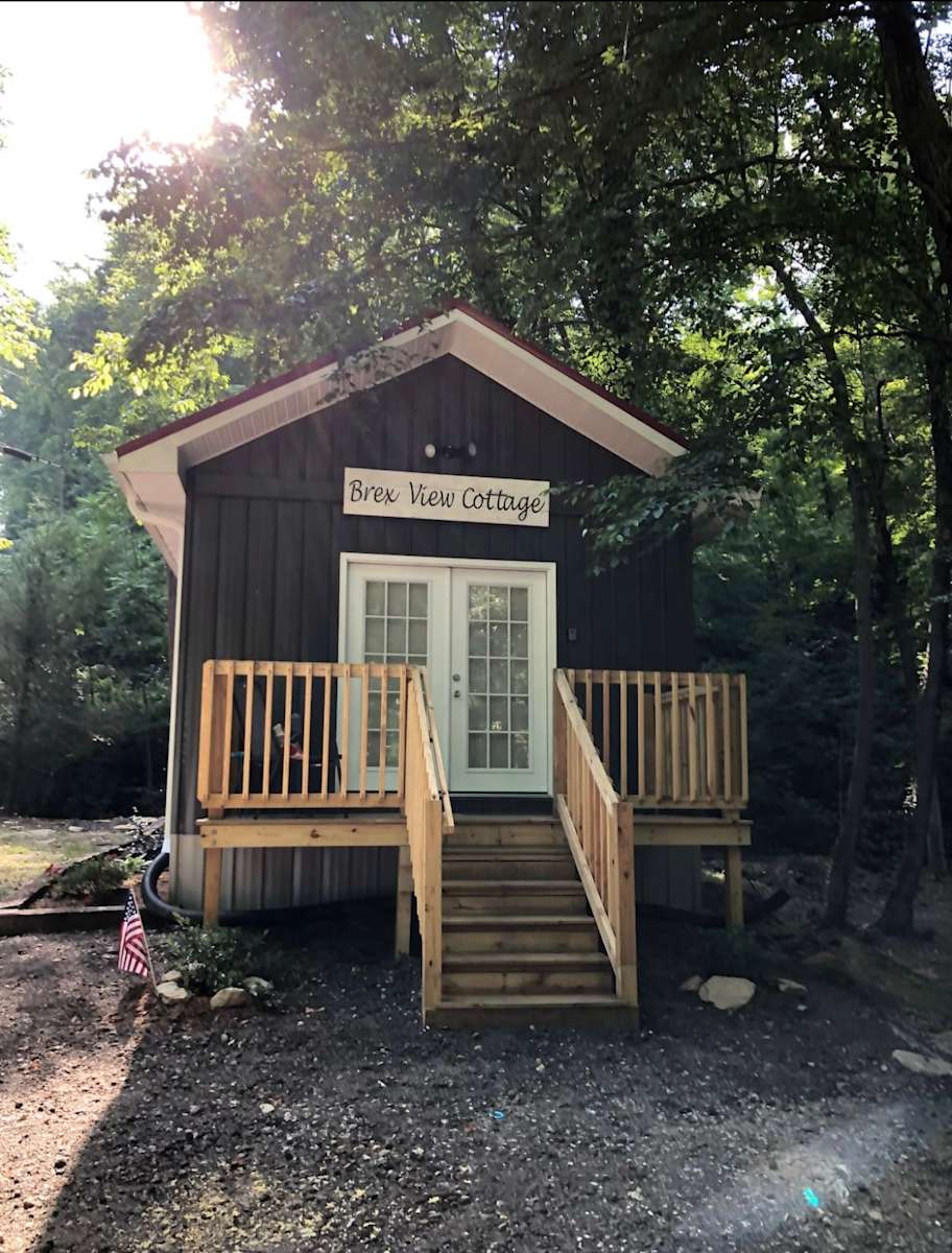 Brex View Cottage - Hipcamp in Hendersonville, North Carolina