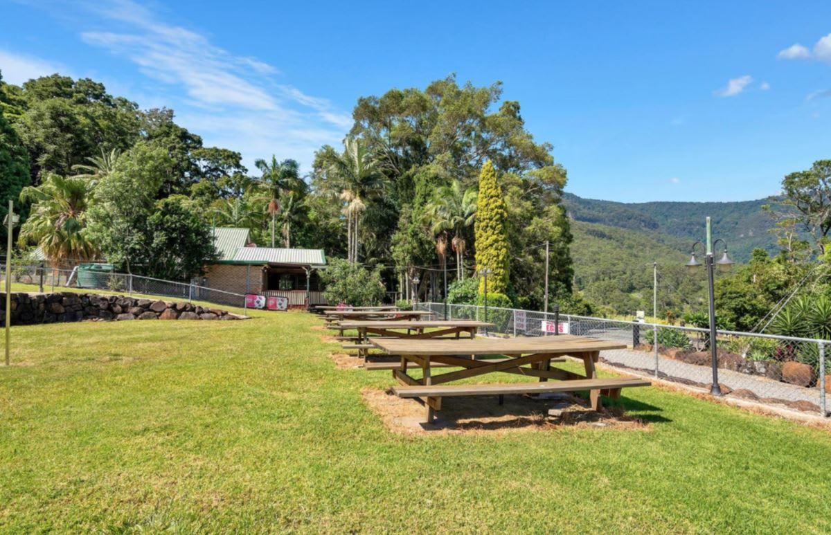 Natural Arch Cafe - Hipcamp in Natural Bridge, Queensland